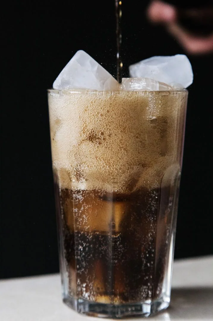 Nova Coca-Cola gerada por Inteligência Artificial - Jornal Empresas ...